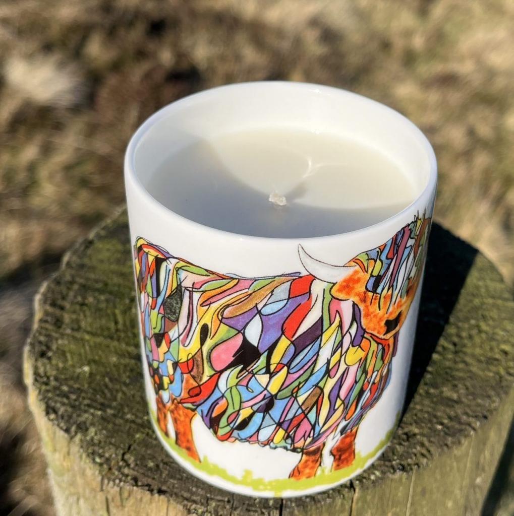 Highland Cow Candle with Lemongrass, Cardamom and Black Pepper - Donnie ...